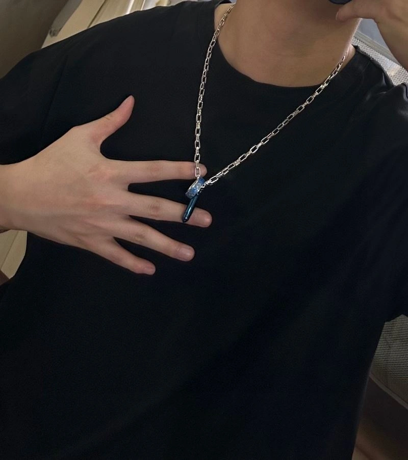 Reasonably priced Louis Vuitton Necklaces