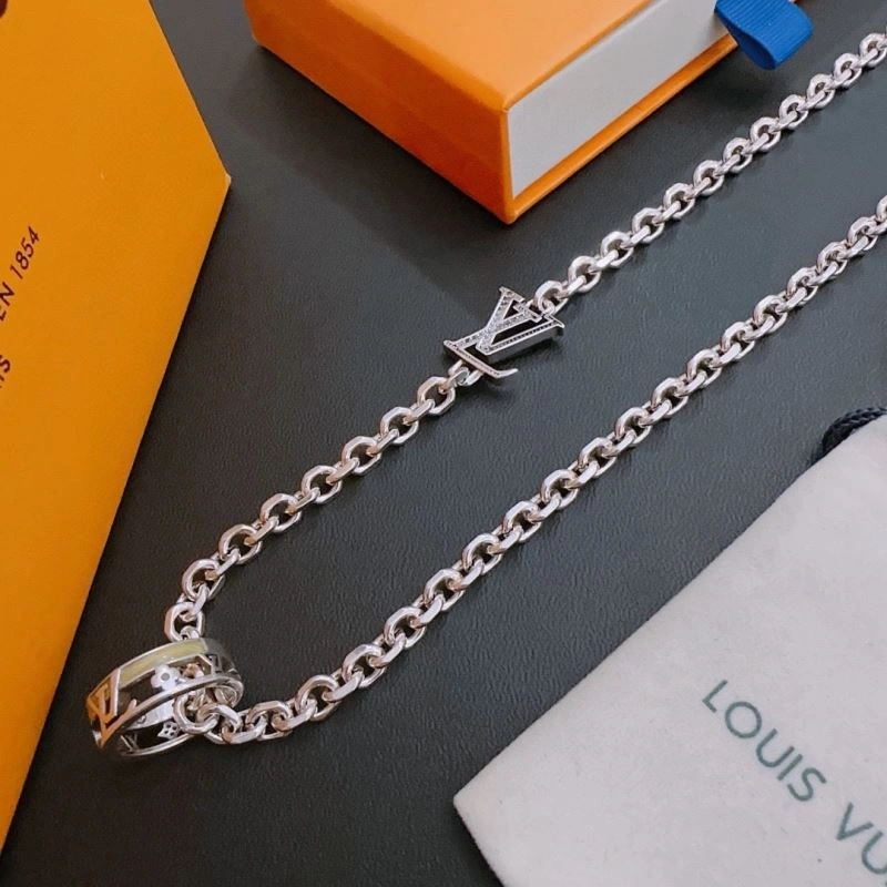 Low-cost Louis Vuitton Necklaces