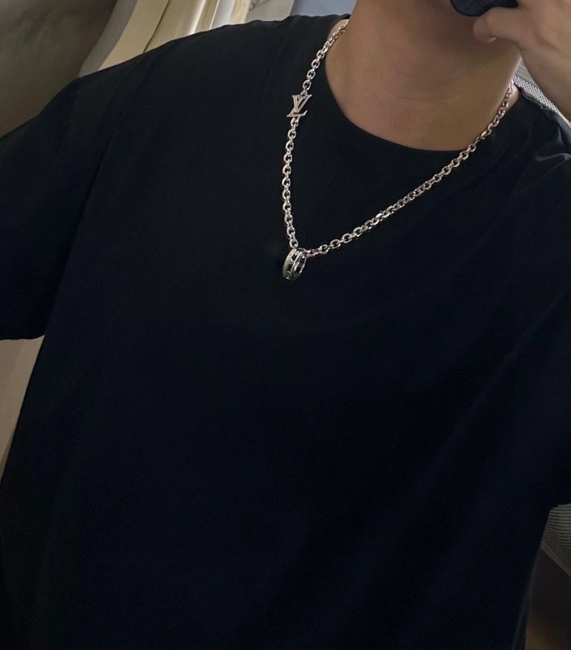 Low-cost Louis Vuitton Necklaces