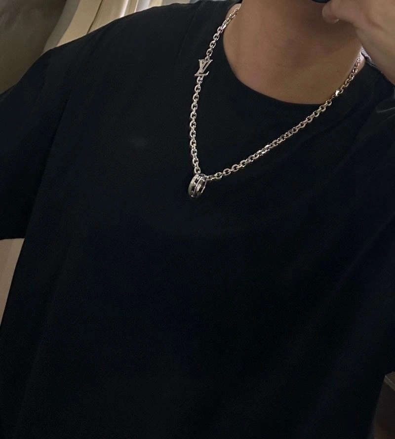 Low-cost Louis Vuitton Necklaces