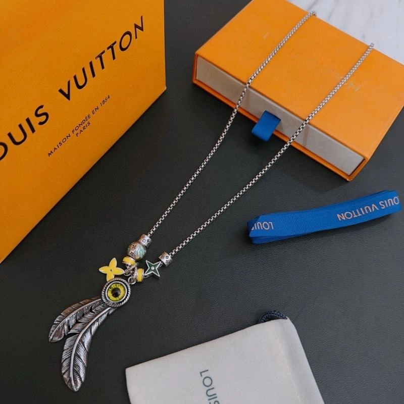 Inexpensive Louis Vuitton Necklaces