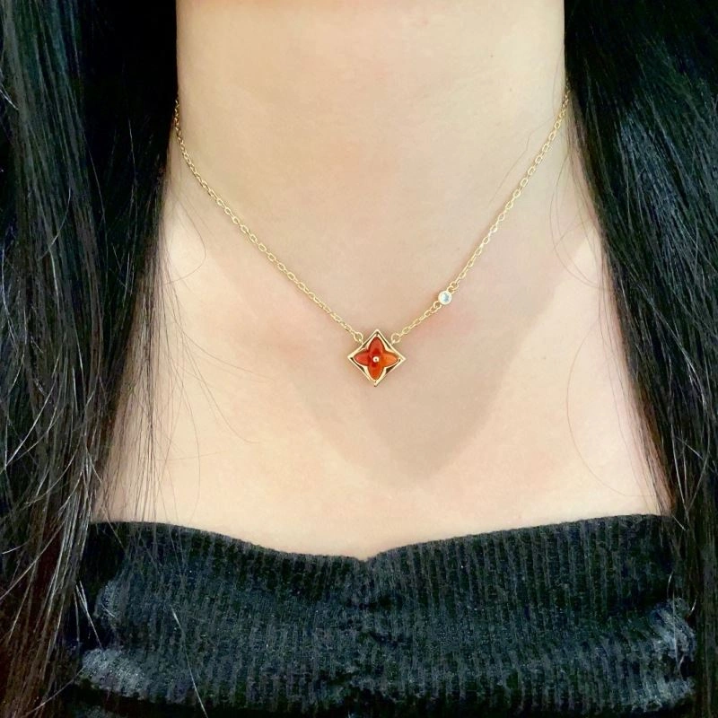 Reasonably priced Louis Vuitton Necklaces