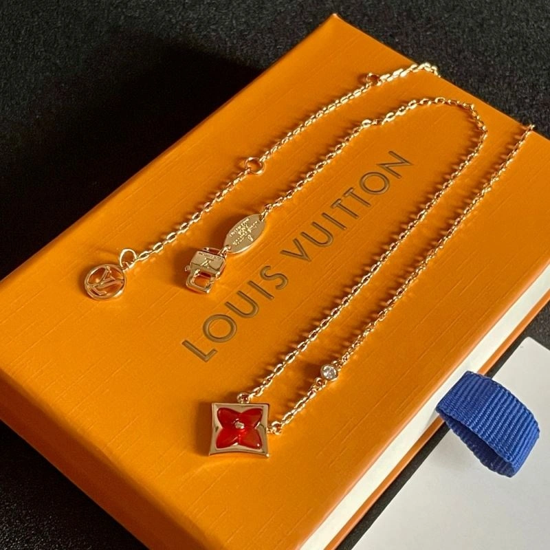 Reasonably priced Louis Vuitton Necklaces