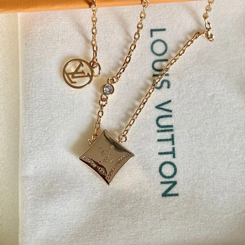 Reasonably priced Louis Vuitton Necklaces