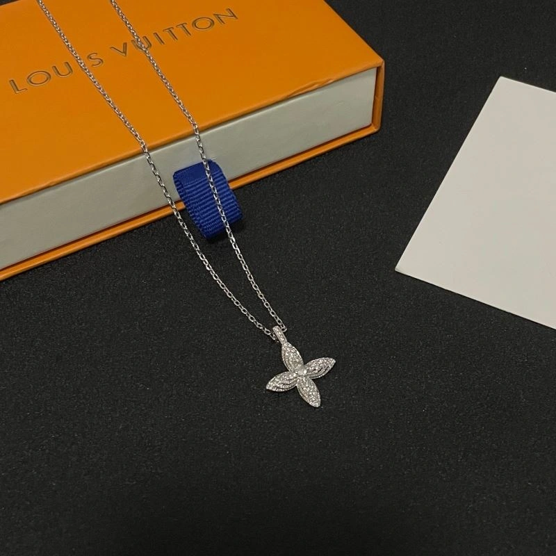Reasonably priced Louis Vuitton Necklaces