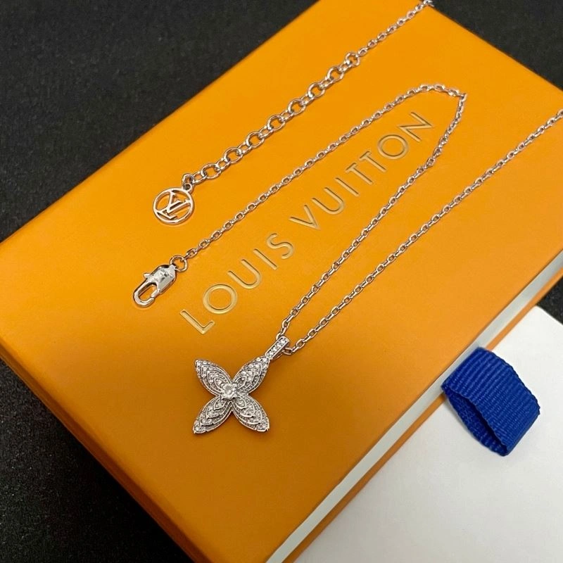 Reasonably priced Louis Vuitton Necklaces