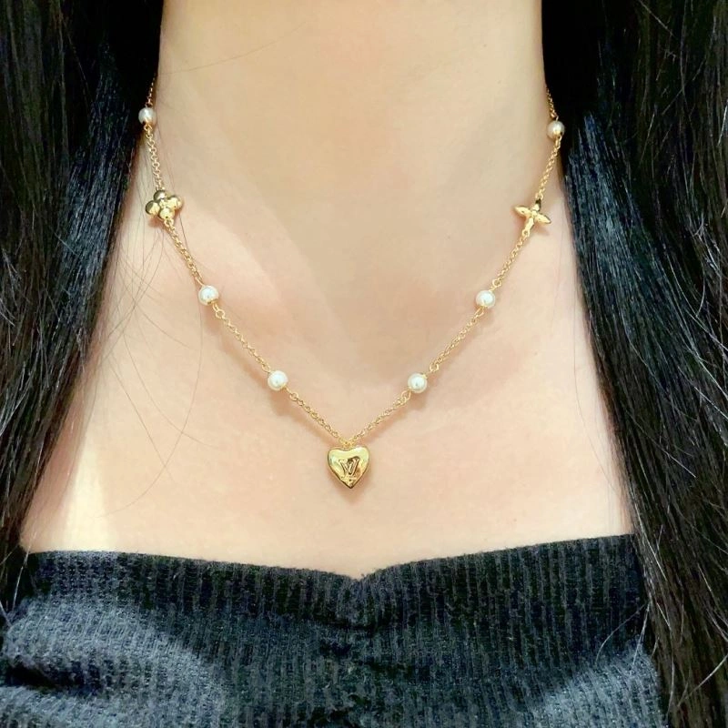 Value-priced Louis Vuitton Necklaces