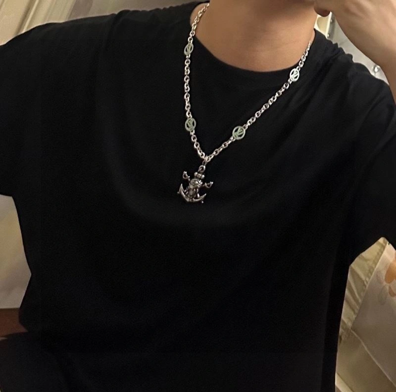 Affordable Louis Vuitton Necklaces