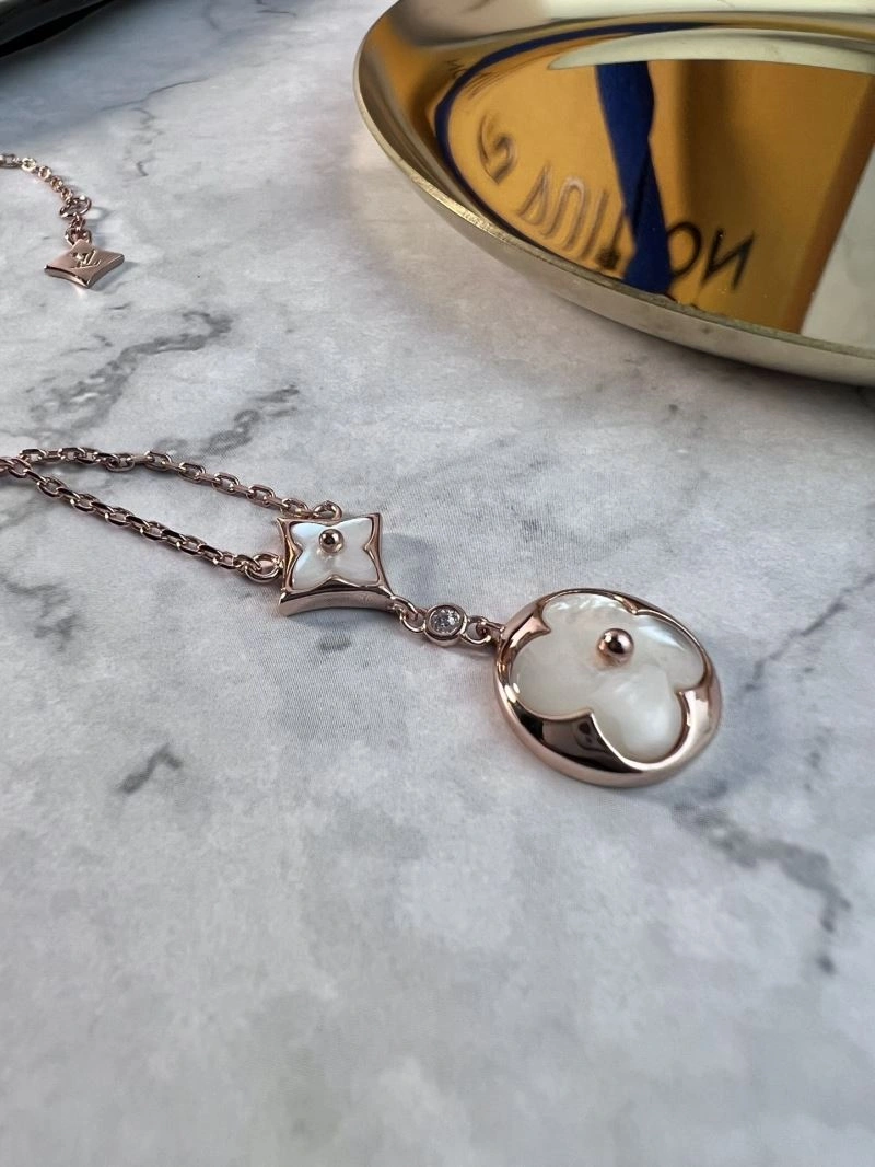 Official Louis Vuitton Necklaces