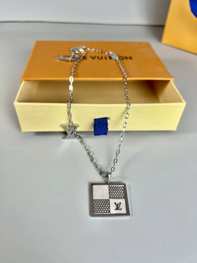 Perfect replica Louis Vuitton Necklaces