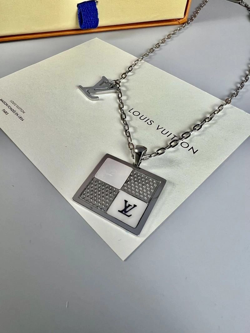 Perfect replica Louis Vuitton Necklaces