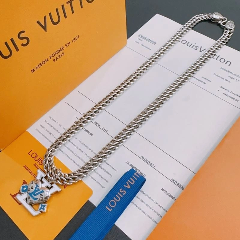 Bargain Louis Vuitton Necklaces