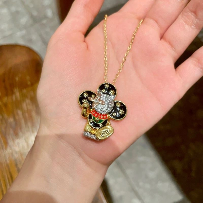 Discounted Louis Vuitton Necklaces