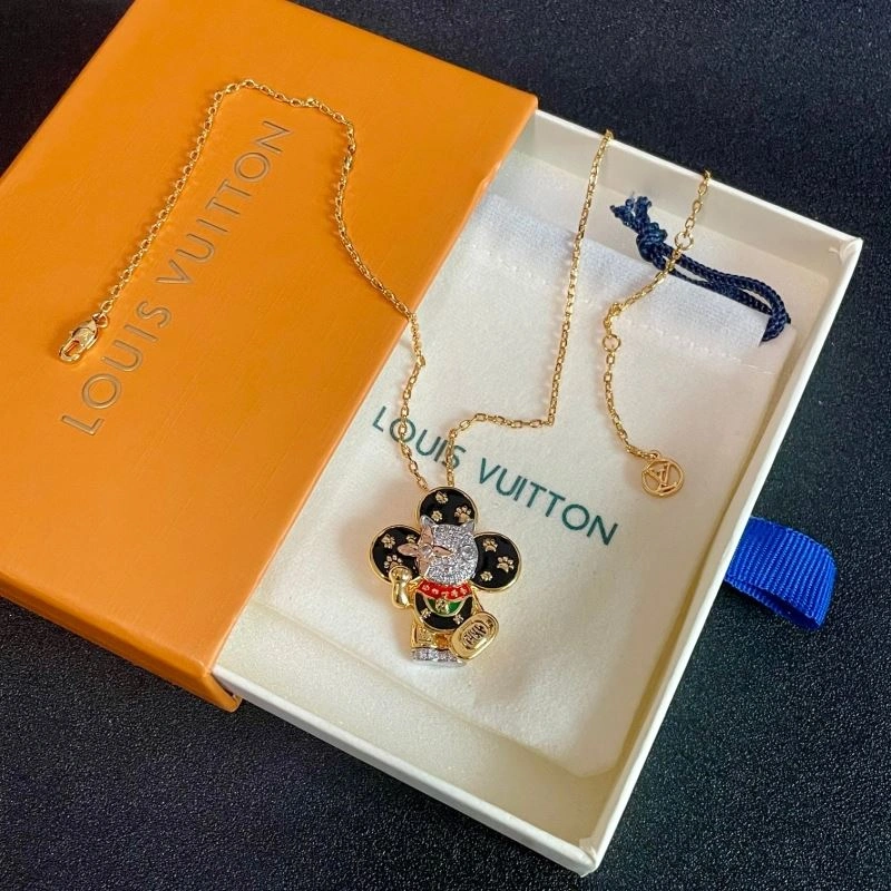 Discounted Louis Vuitton Necklaces