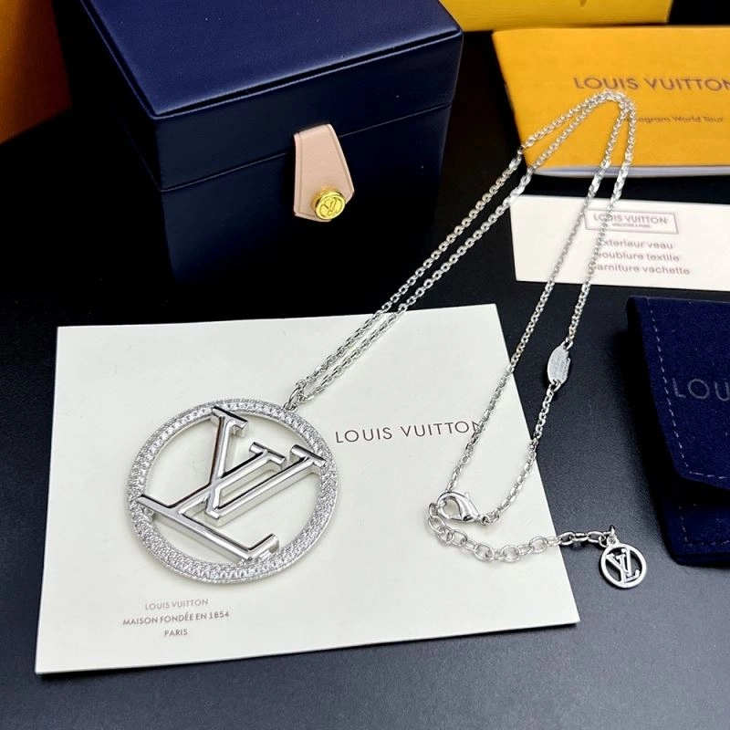 Inexpensive Louis Vuitton Necklaces