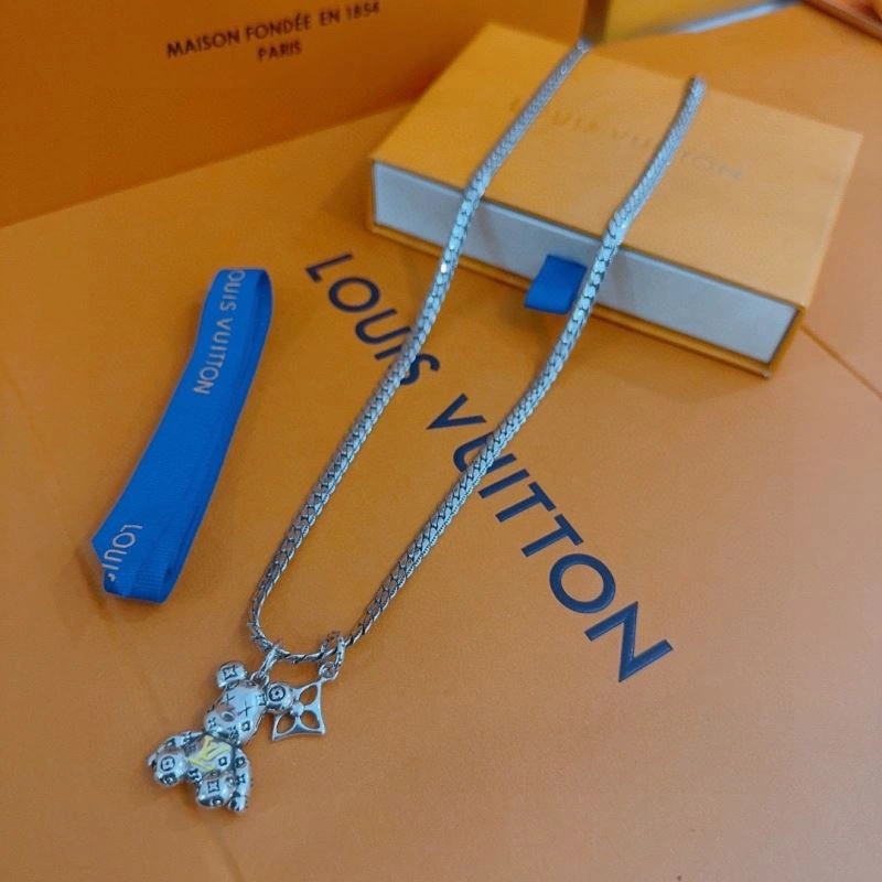Low-cost Louis Vuitton Necklaces