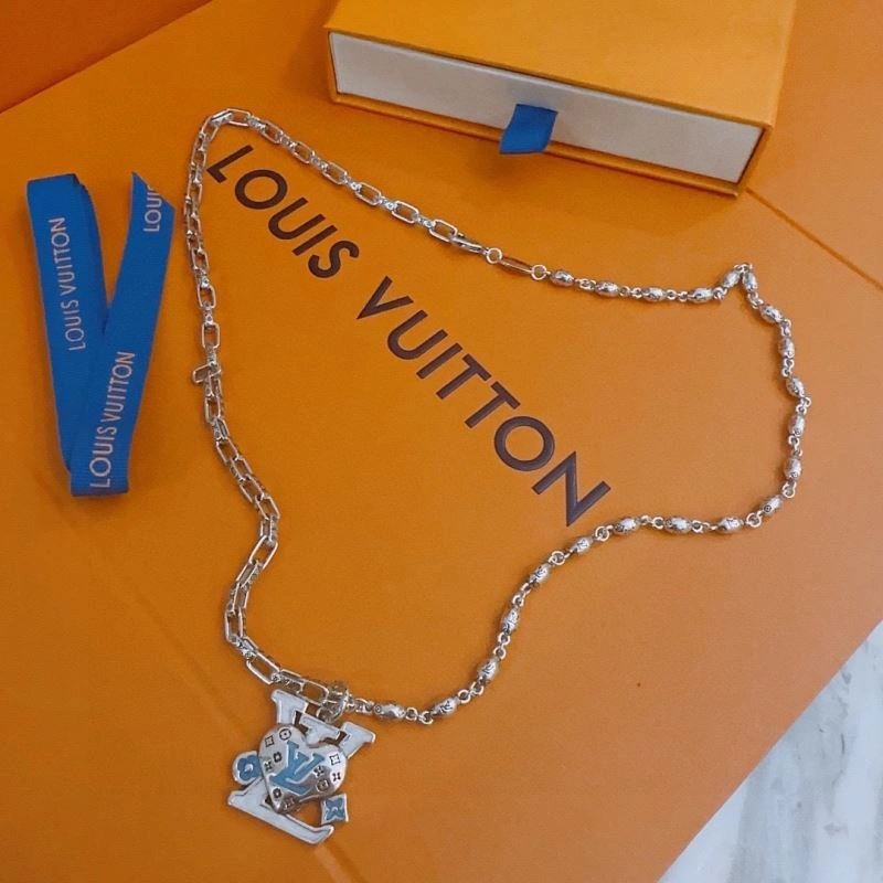 Top mirror Louis Vuitton Necklaces