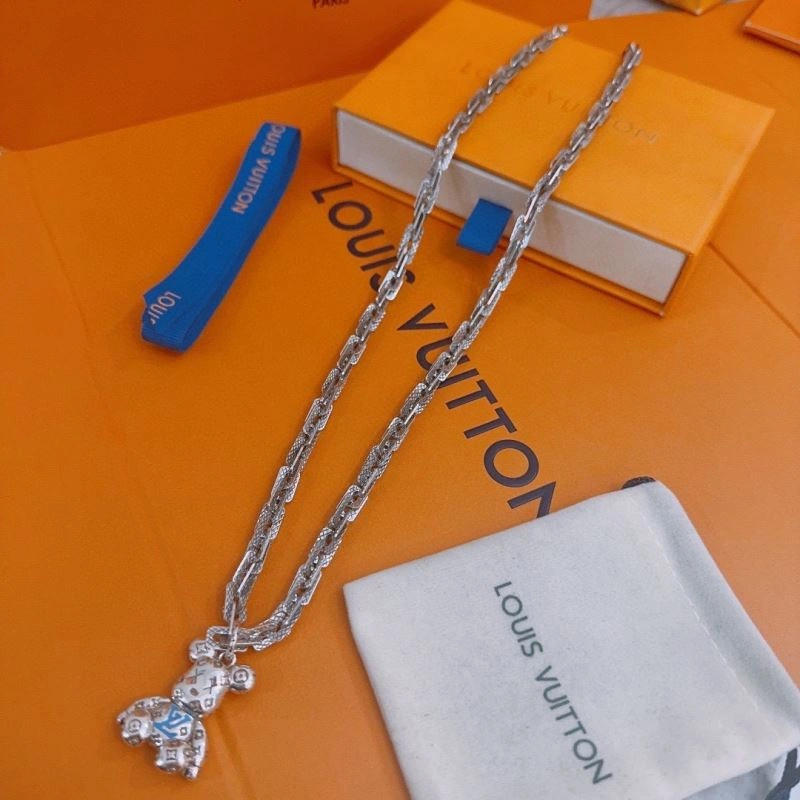 Precise copy Louis Vuitton Necklaces