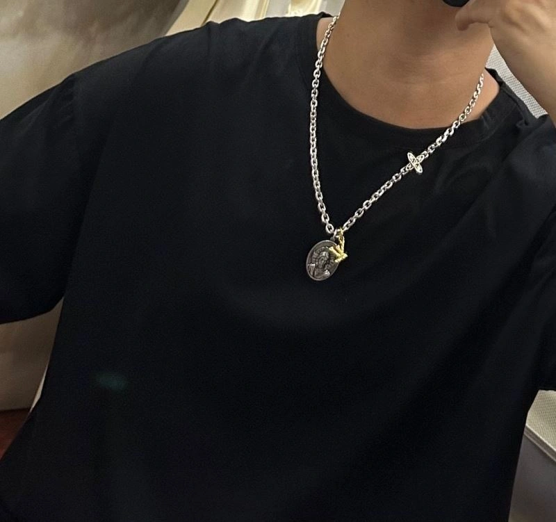 Genuine Louis Vuitton Necklaces