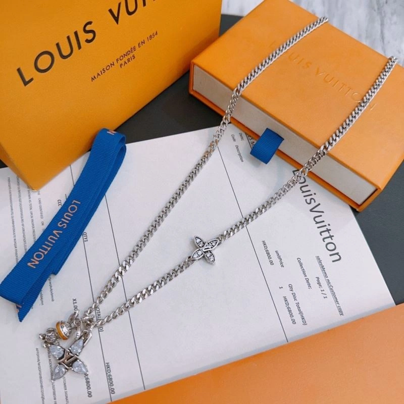Discounted Louis Vuitton Necklaces