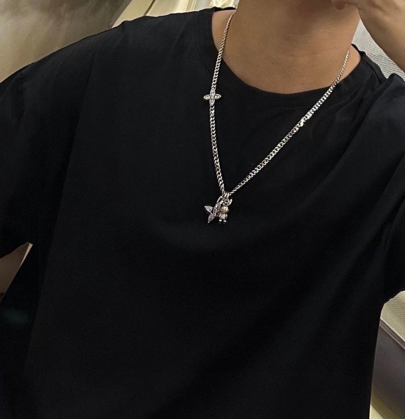 Discounted Louis Vuitton Necklaces