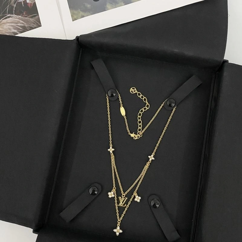 Cut-rate Louis Vuitton Necklaces