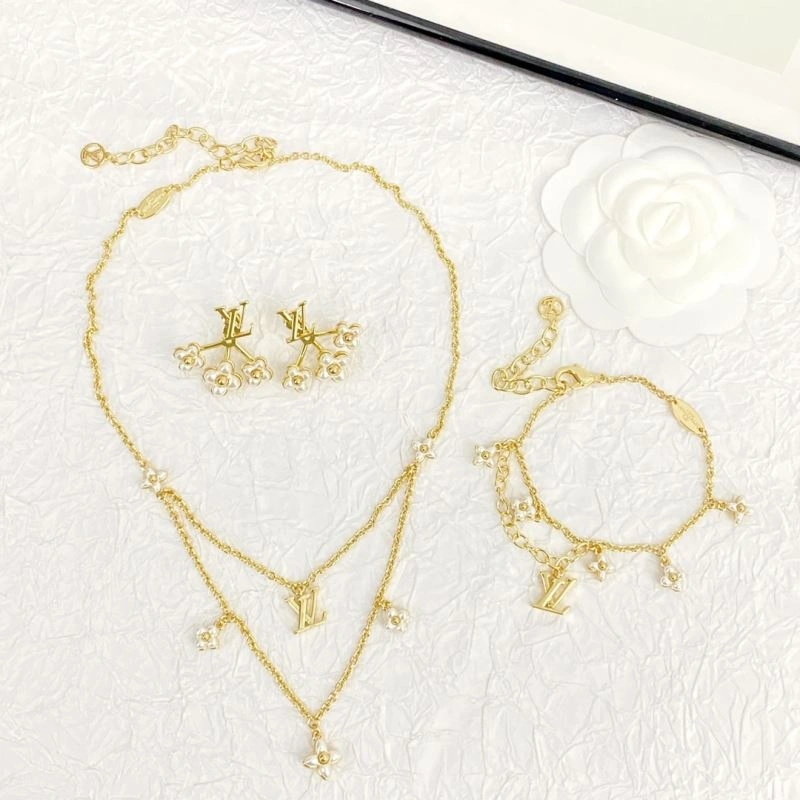 Cut-rate Louis Vuitton Necklaces