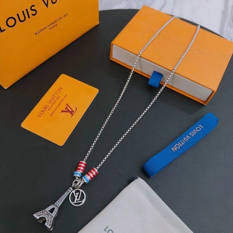 Brand-authenticated Louis Vuitton Necklaces