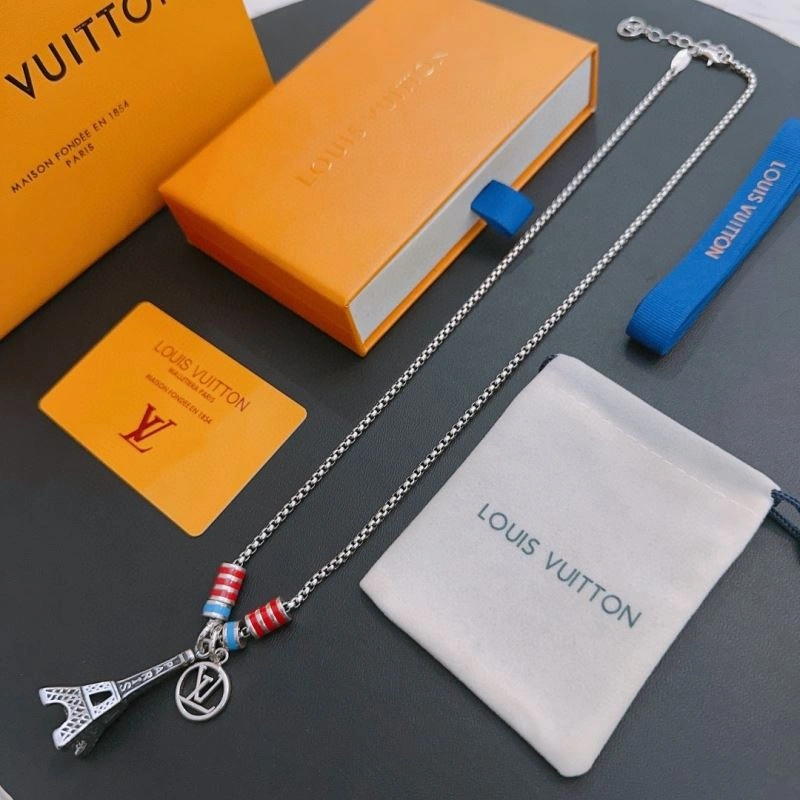 Brand-authenticated Louis Vuitton Necklaces