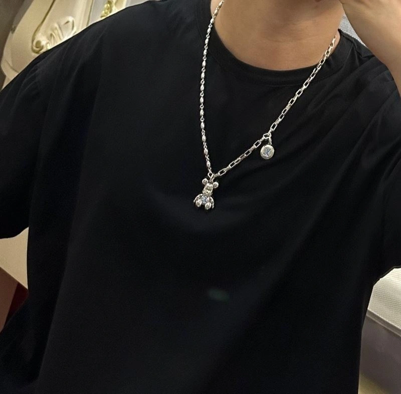 Real Louis Vuitton Necklaces