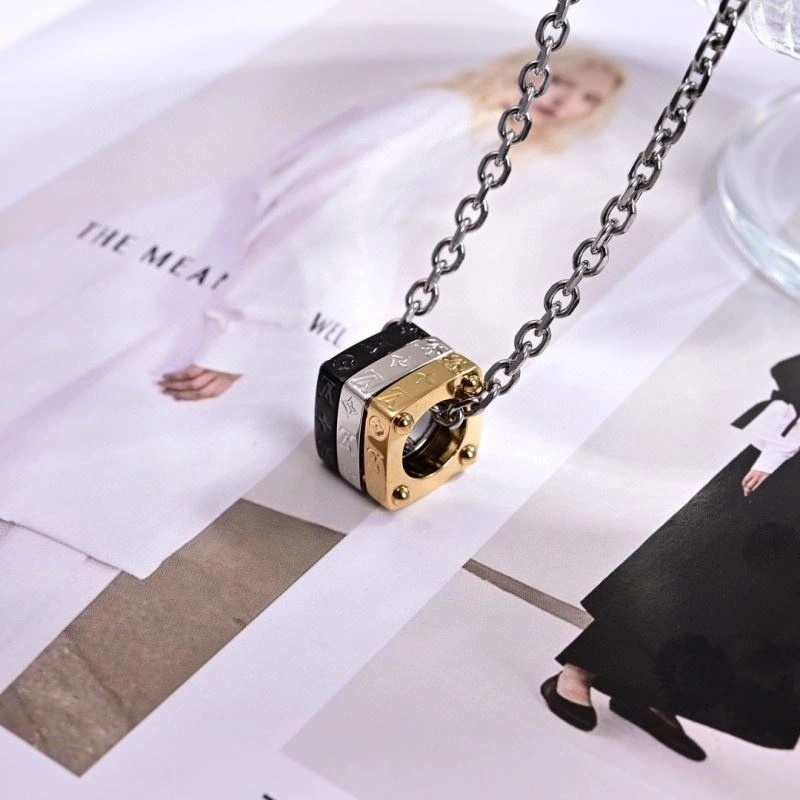 Louis Vuitton Necklaces