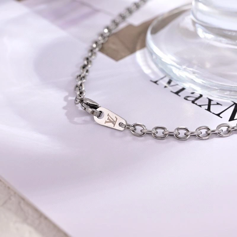 Low-cost Louis Vuitton Necklaces