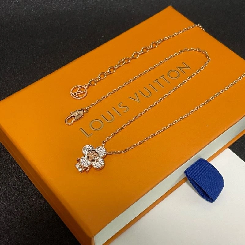 Bargain Louis Vuitton Necklaces