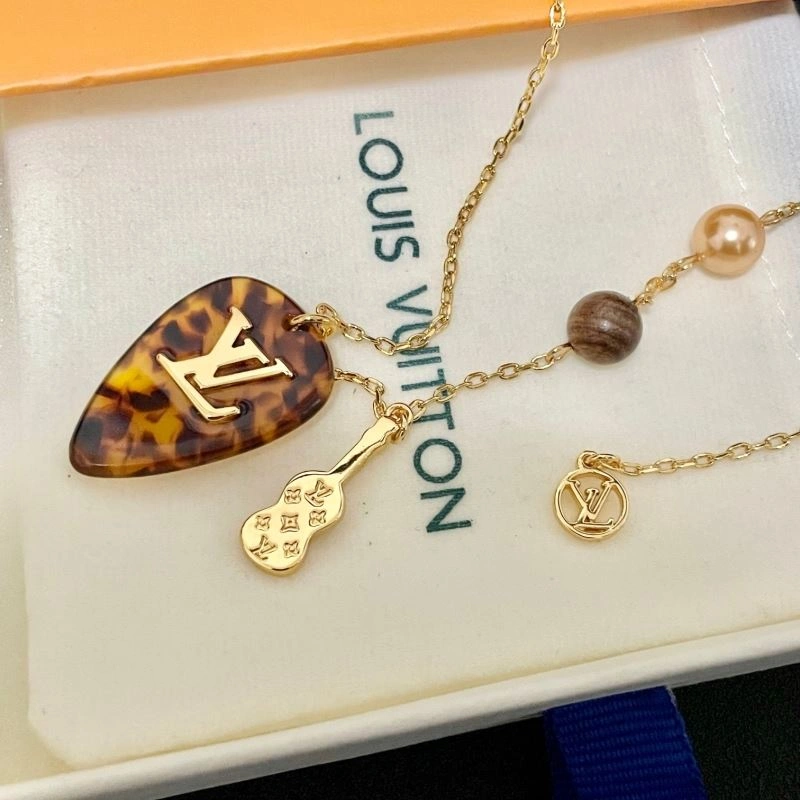 Bargain Louis Vuitton Necklaces