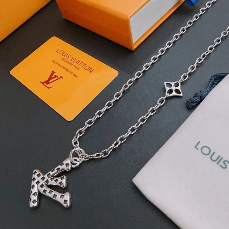 Inexpensive Louis Vuitton Necklaces