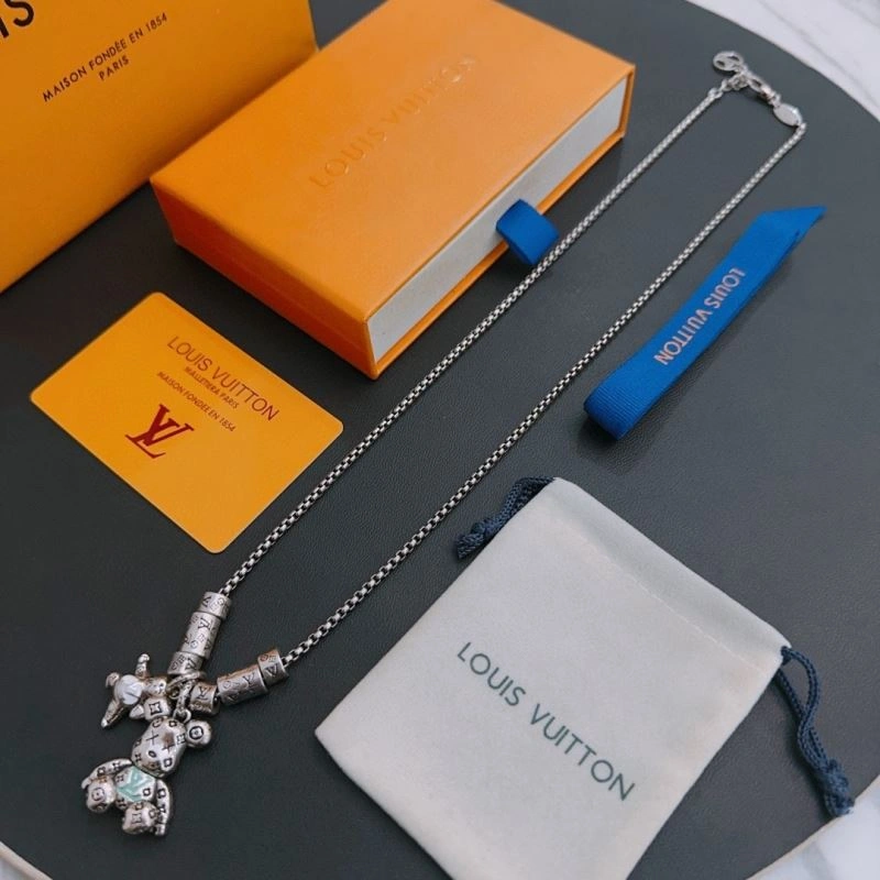 Top match Louis Vuitton Necklaces