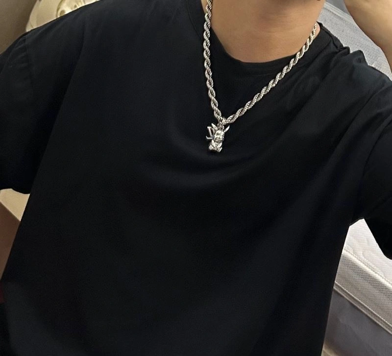High fidelity Louis Vuitton Necklaces