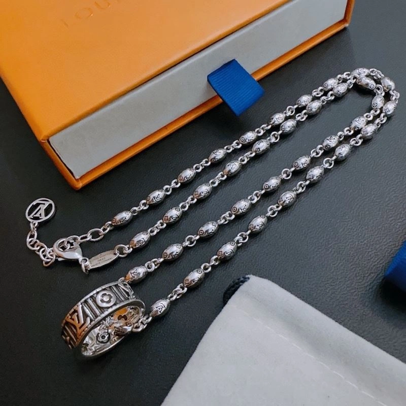 Inexpensive Louis Vuitton Necklaces