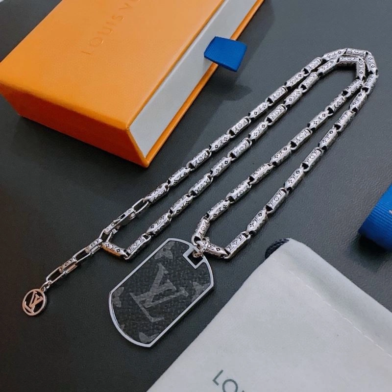 Reasonably priced Louis Vuitton Necklaces