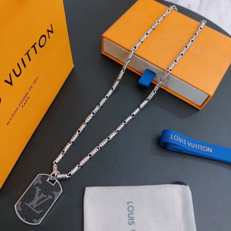Reasonably priced Louis Vuitton Necklaces