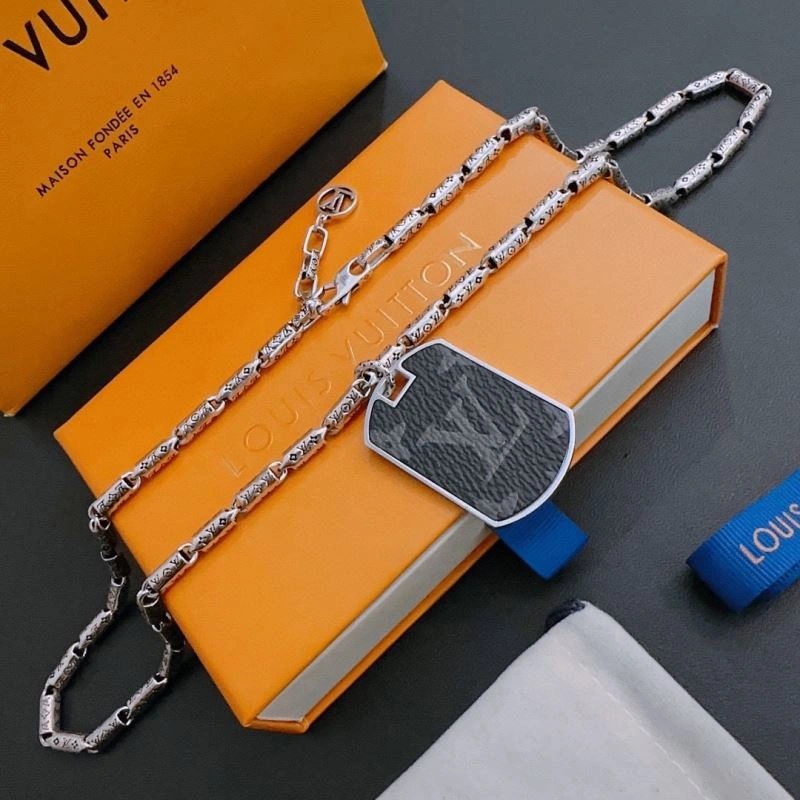 Reasonably priced Louis Vuitton Necklaces