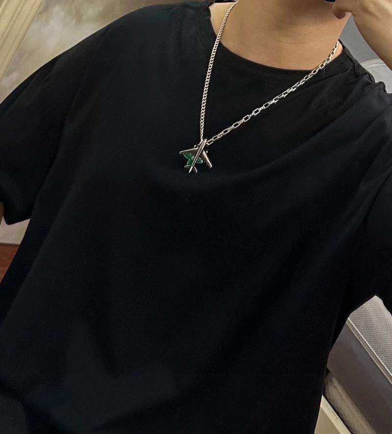 Low-cost Louis Vuitton Necklaces