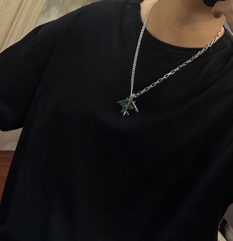 Low-cost Louis Vuitton Necklaces