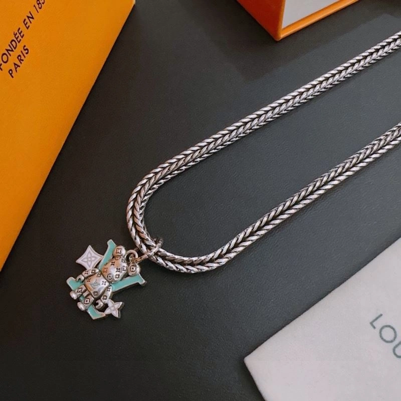 Official Louis Vuitton Necklaces