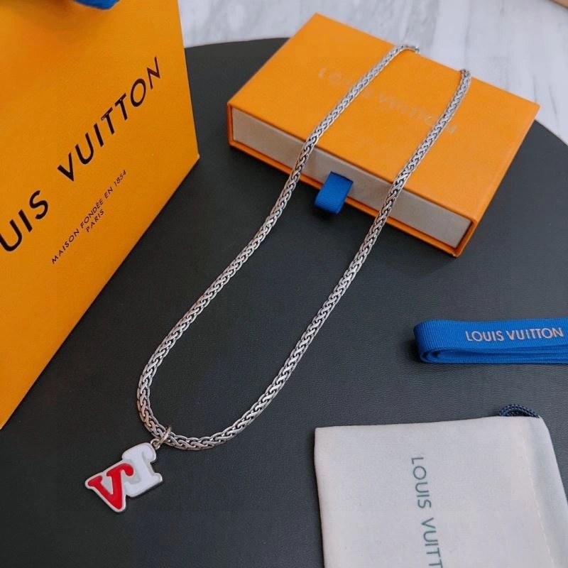 Brand-authenticated Louis Vuitton Necklaces
