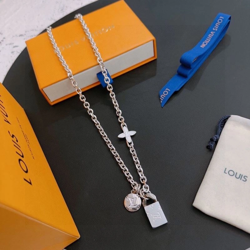 Top match Louis Vuitton Necklaces