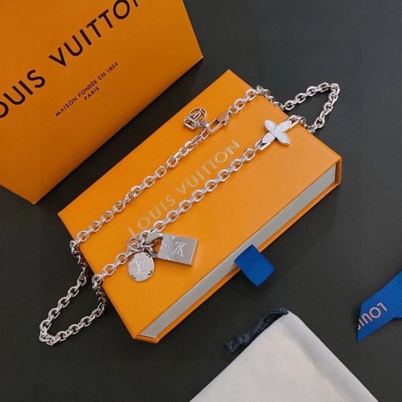 Top match Louis Vuitton Necklaces