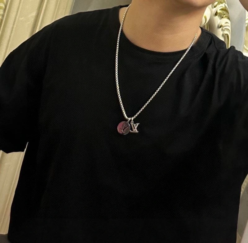 Affordable Louis Vuitton Necklaces