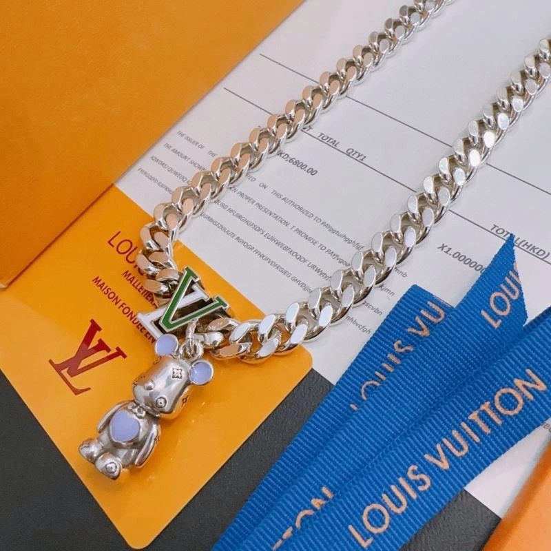 Discounted Louis Vuitton Necklaces
