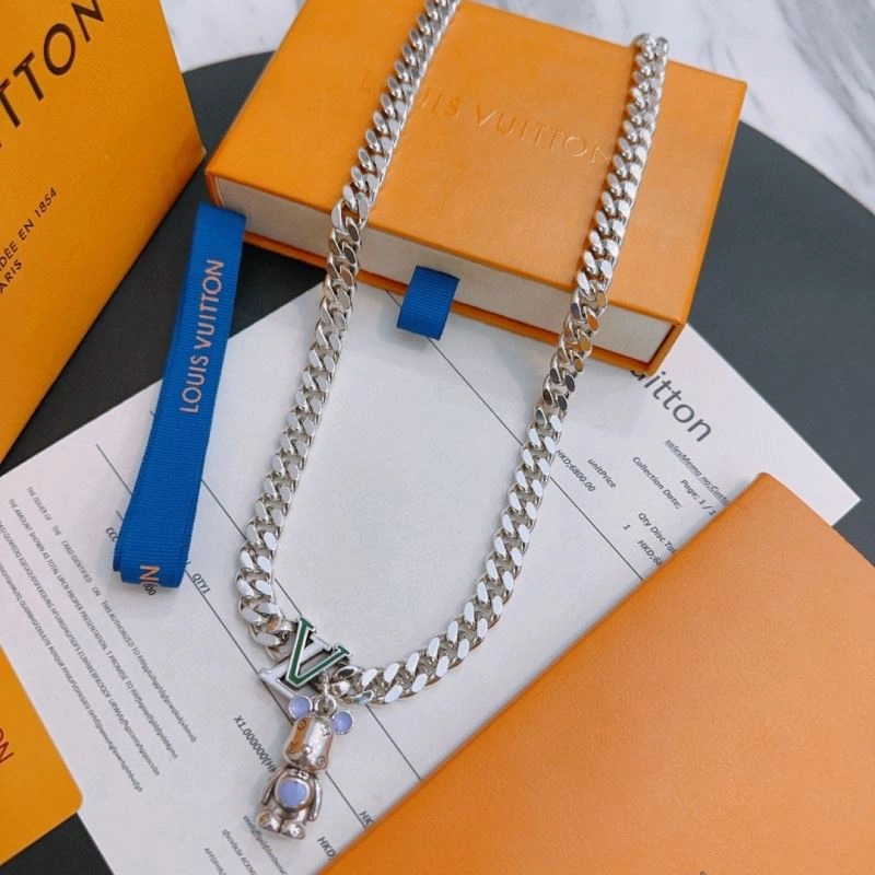 Discounted Louis Vuitton Necklaces